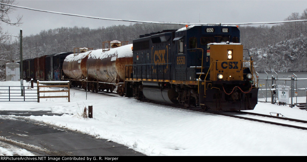 CSXT 6550 returns on the H74431 having worked the G-P mill at Big Island, VA